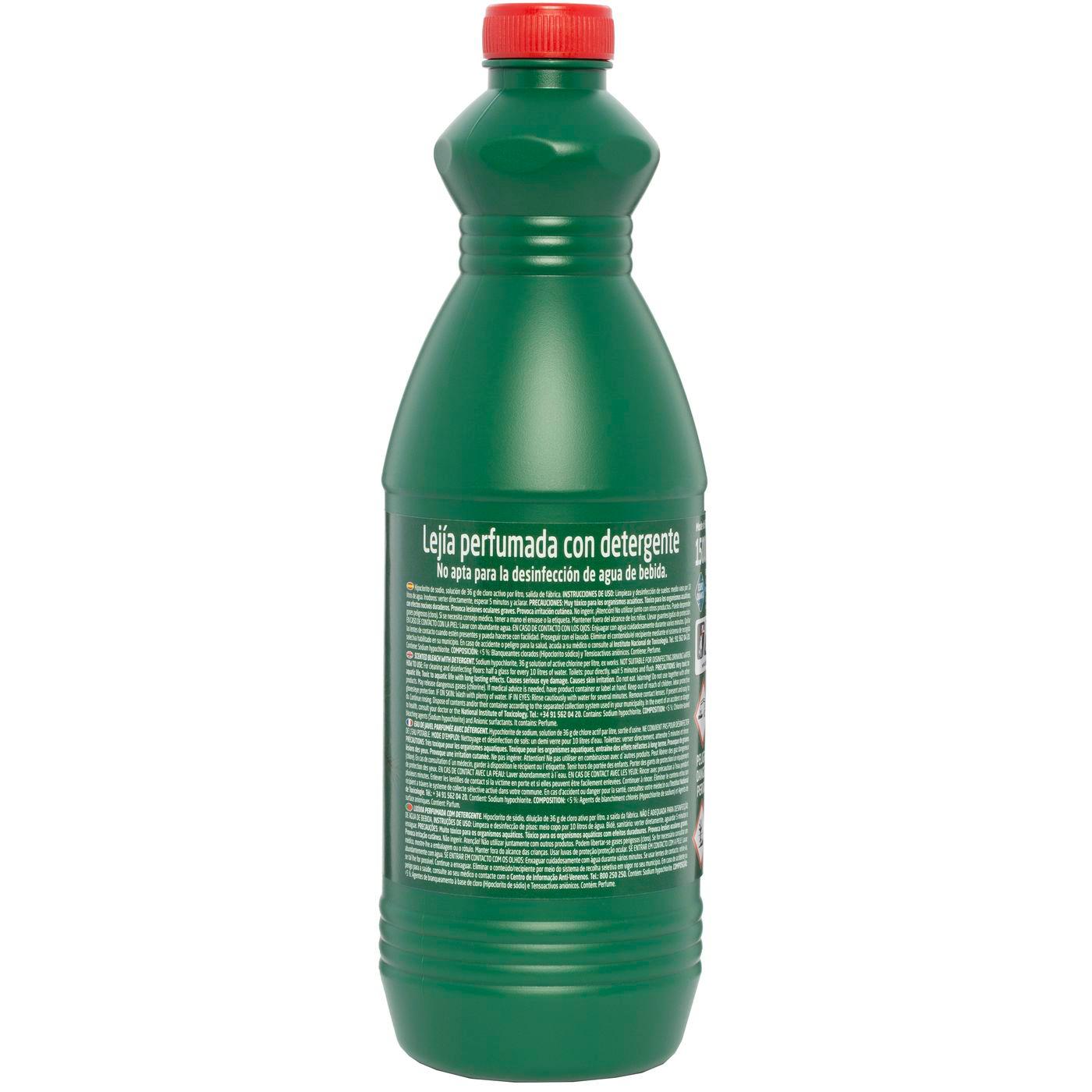 Lejía con detergente